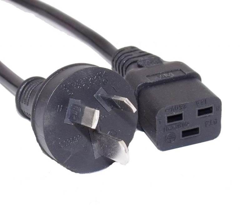 Eaton 3kVA 15A 3 Pin to 15A IEC Male Input 2m Cable